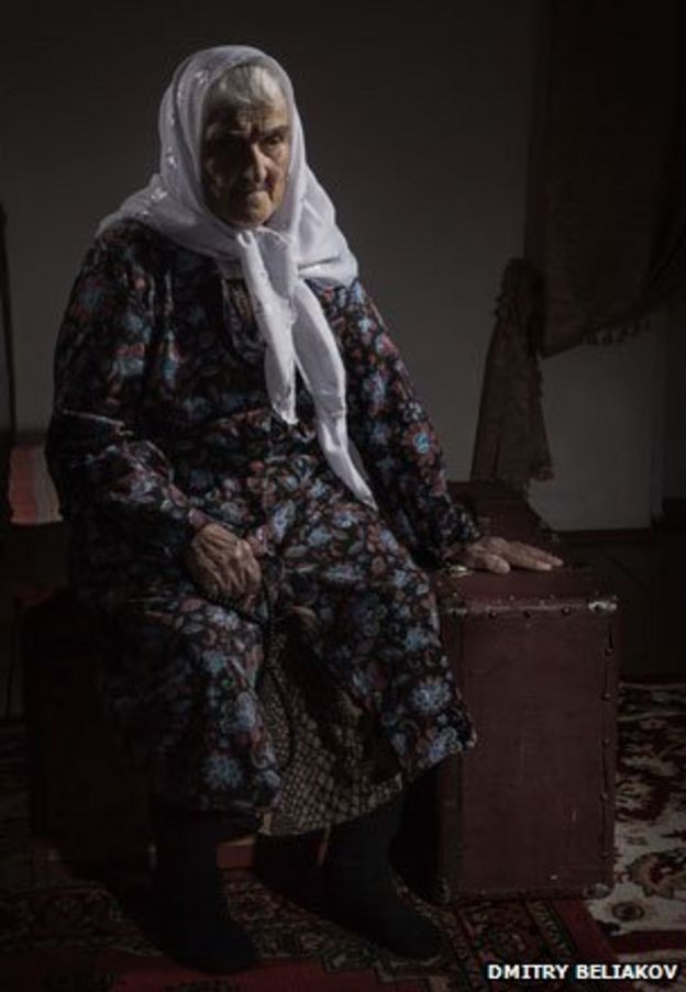 Ingush elders recall the horror of deportation - BBC News