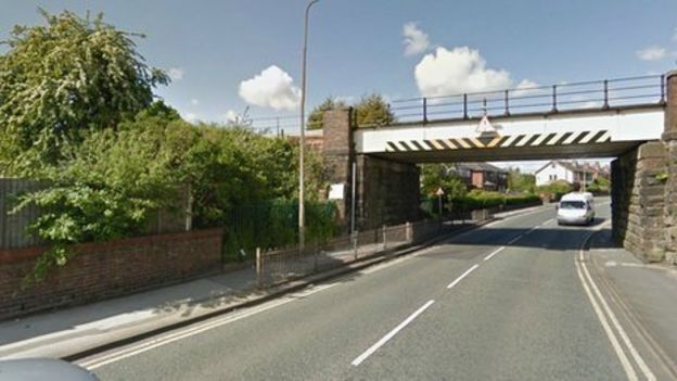 Warrington crash death motorist gets suspended jail term - BBC News