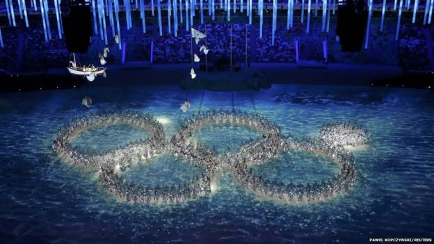 Day in pictures: 24 February 2014 - BBC News