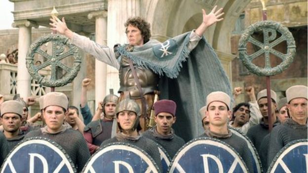 Are the crowds in Ukraine reviving an ancient Roman tradition? - BBC News