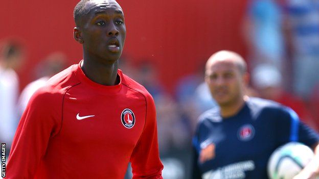 Adebayo Azeez: Charlton striker's loan at Dagenham extended - BBC Sport