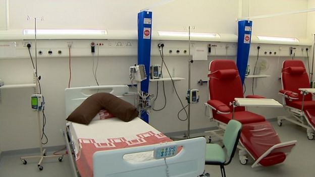 Scotland trauma centres network 'to boost emergency care' - BBC News