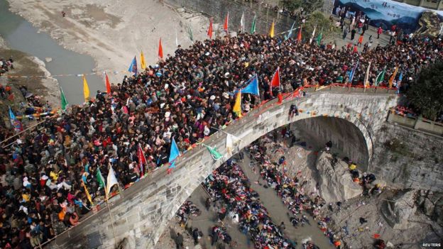 Day in pictures: 19 March 2014 - BBC News