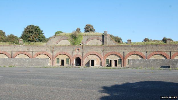 Fort Burgoyne: Dover fortress transferred to Land Trust - BBC News
