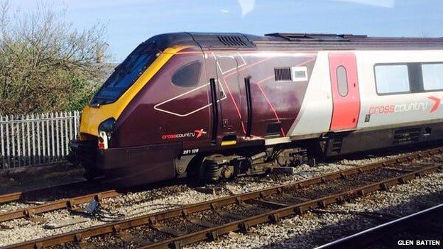 Bristol train derailment disrupts services - BBC News