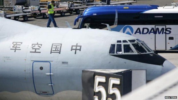 Flight MH370: Bad weather again hampers plane search - BBC News