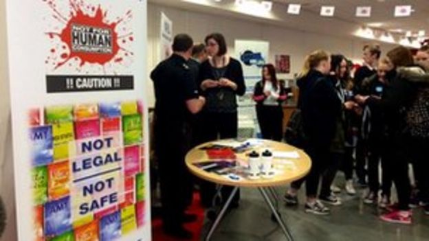 Legal high awareness event held in Aberdeen - BBC News