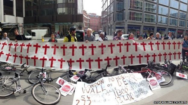 London councils 'failing cyclists on safety' - BBC News