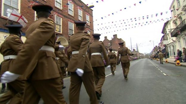 Mercian Regiment: Final marches for disbanded battalion - BBC News