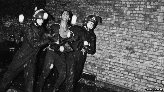 PC Blakelock murder trial: Why did the latest case fail? - BBC News