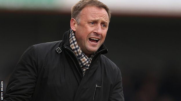 Mark Yates: Cheltenham boss 'can't wait for season to end' - BBC Sport
