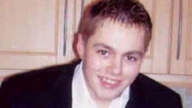 Danny Jones sword killing: Richard Reece loses sentence appeal - BBC News