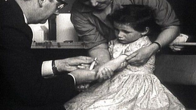 Researchers in Aberdeen targeting typhoid cure - BBC News