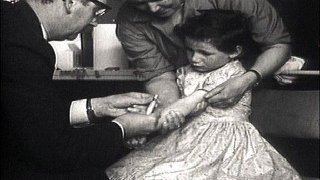 Researchers in Aberdeen targeting typhoid cure - BBC News