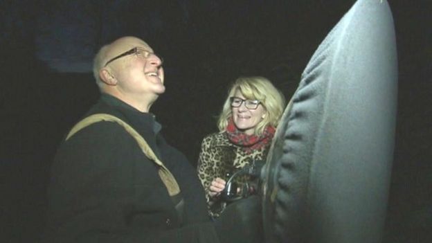 Woman born deaf who is now going blind takes beauty spot tour - BBC News