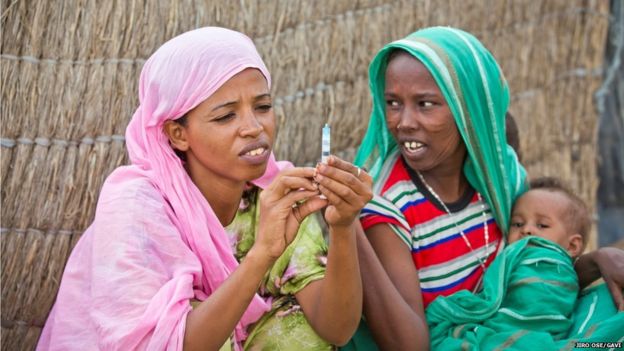 In pictures: The immunisation card - a lifesaver - BBC News