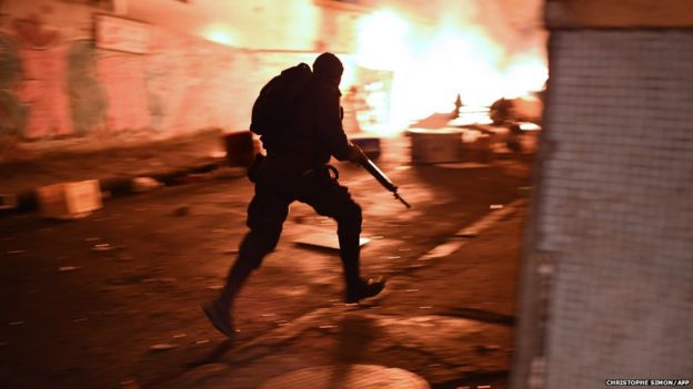 Day in pictures: 23 April 2014 - BBC News