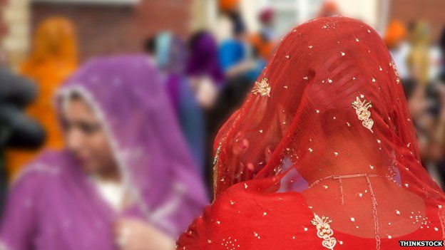 Parents' anger at Buckinghamshire Sikh academy allocation - BBC News