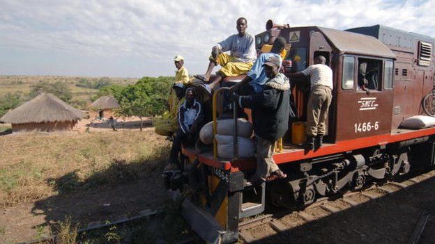 DR Congo train in deadly Katanga derailment - BBC News