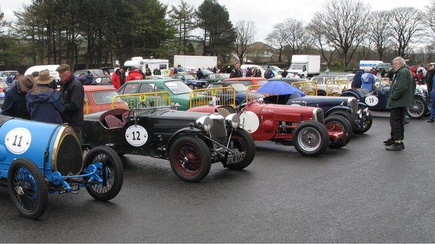 Manx Classic Rally to celebrate a 'century of racing' - BBC News