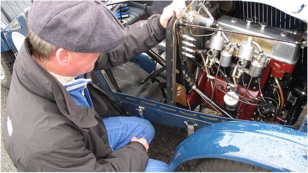 Manx Classic Rally to celebrate a 'century of racing' - BBC News