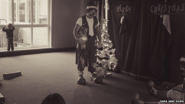 Admiring Autism: Busting 'autism myths' with a camera - BBC News