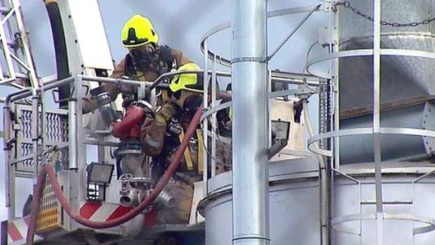 Firefighters among seven hurt in Forres silo explosion - BBC News