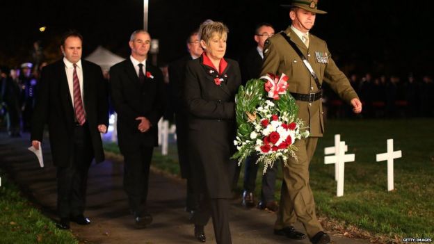 In pictures: Anzac Day - BBC News