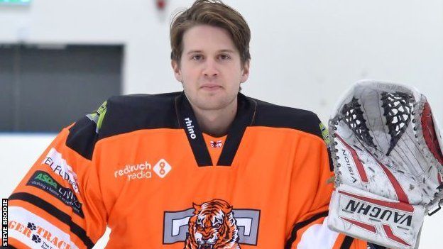 Telford Tigers re-sign former loanee netminder Thomas Murdy - BBC Sport