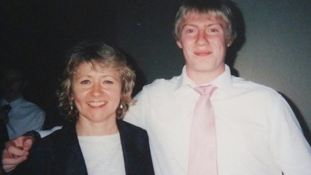 Ann Maguire: Teacher loved by generations of ex-pupils - BBC News
