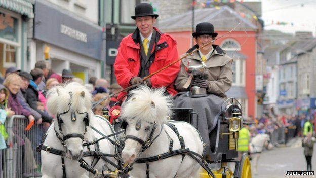 Cardigan's Barley Saturday parade future in doubt - BBC News