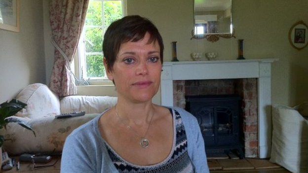 York Hagueathon student drinking event 'insensitive' - BBC News