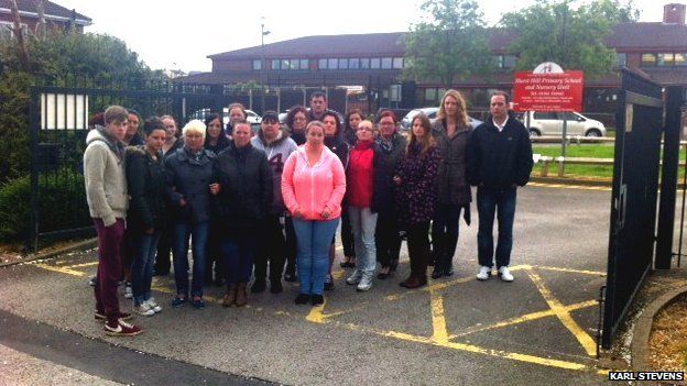 Coseley pupils off school after alleged knife incident - BBC News