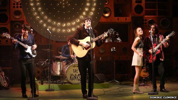 Sunny Afternoon musical dazzles critics - BBC News