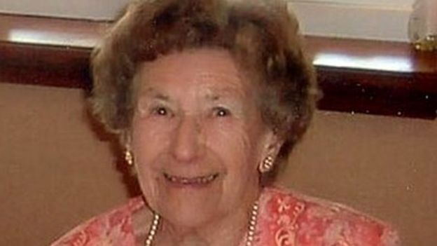 Una Crown murder: Two men arrested - BBC News