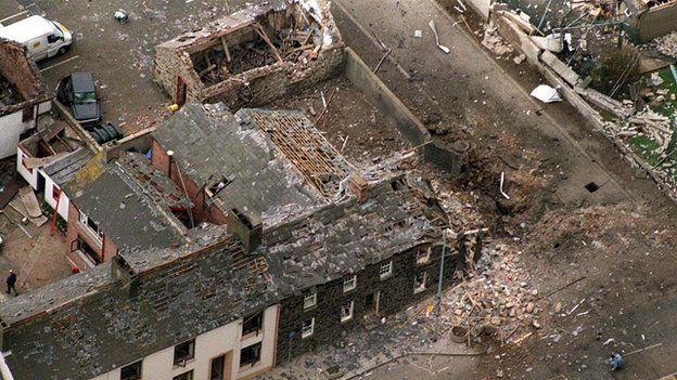Moira car bomb: Man arrested over 1998 police station attack - BBC News