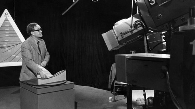 University of the People - where students get free degrees - BBC News