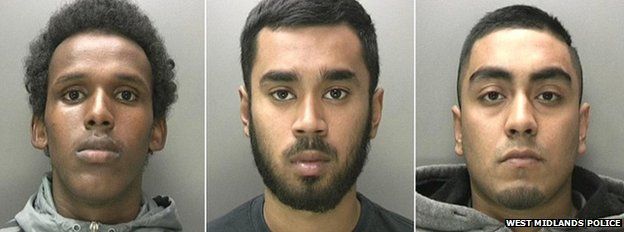 Birmingham bank card scam trio detained - BBC News