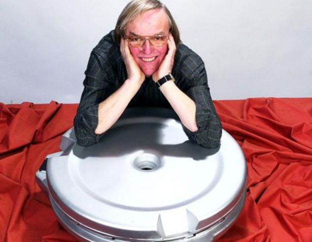 'Taxman's raid' on bank accounts, Colin Pillinger tributes and Greg ...