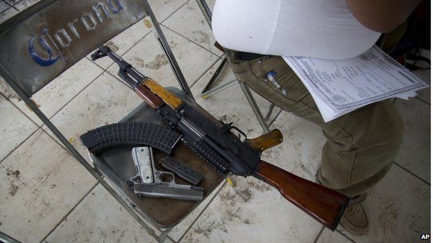 Mexico begins swearing in former vigilantes for new Michoacan force ...