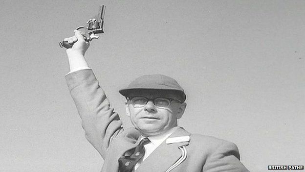 How Wales shaped Commonwealth Games history in 1958 - BBC News