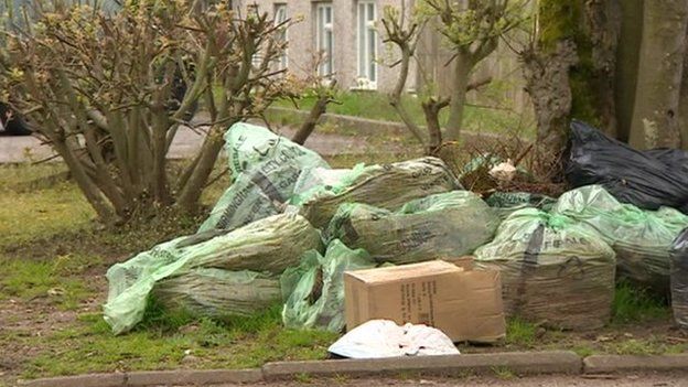 Birmingham council pays overtime to clear rubbish backlog - BBC News