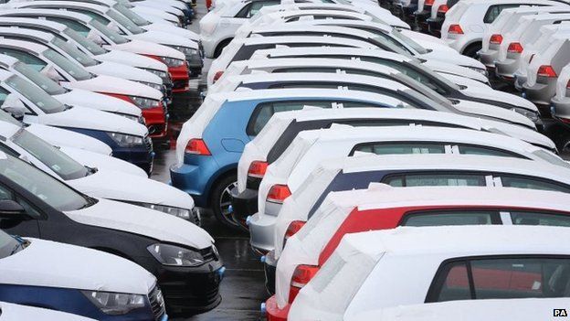 Foreign-owned UK car industry offers economic lesson - BBC News