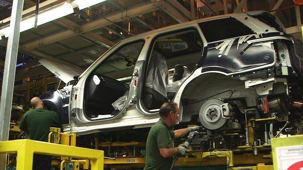 Production halted at Sunderland's Nissan factory - BBC News