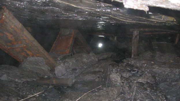 Gleision mine deaths: Photos from inside mine released - BBC News