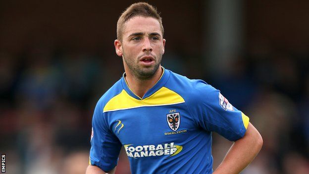 Sammy Moore: AFC Wimbledon midfielder signs new contract - BBC Sport