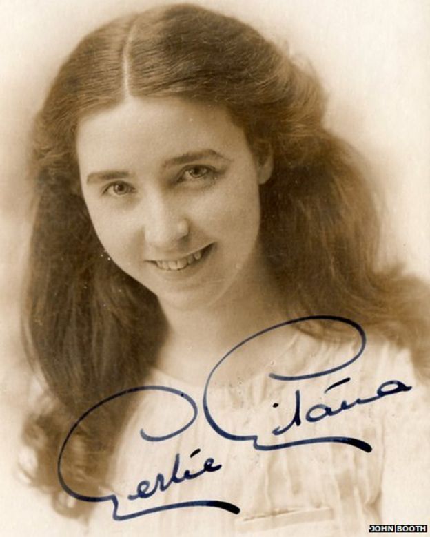 World War One: Music hall entertainers with the 'X factor' - BBC News