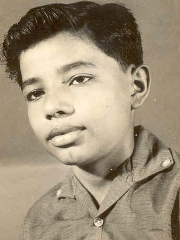 In pictures: Narendra Modi's early life - BBC News