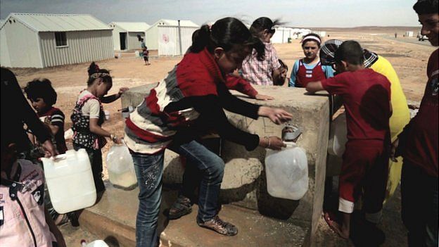 Syrian refugees finding renewed dignity in Azraq camp - BBC News