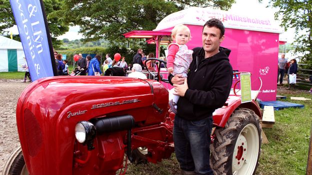 Oriel luniau Llun, Eisteddfod yr Urdd / Urdd Eisteddfod pictures on ...